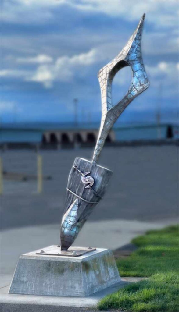 Beloved Harpoon sculpture has returned to Des Moines South Marina Park ...